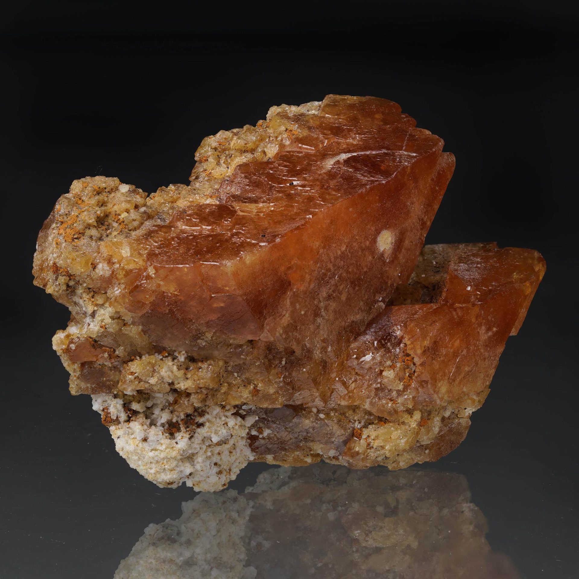 Twinned Scheelite Crystal Pair From China - Astro West