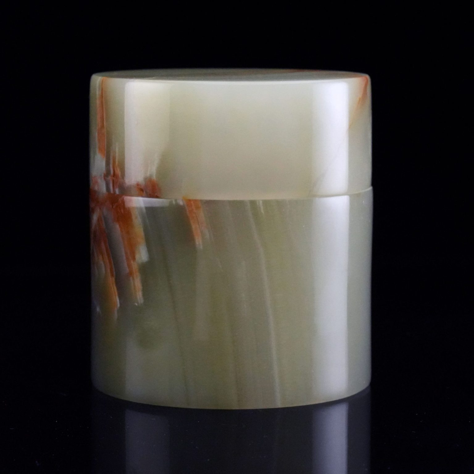 Round Banded Onyx Keepsake Box – Hand Carved Natural Stone